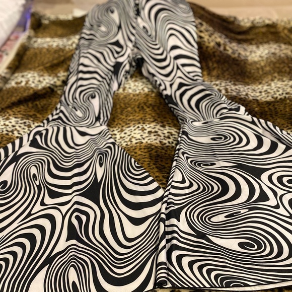 Leg Avenue | Pants & Jumpsuits | New Medium Super Wide Bell Bottom One ...